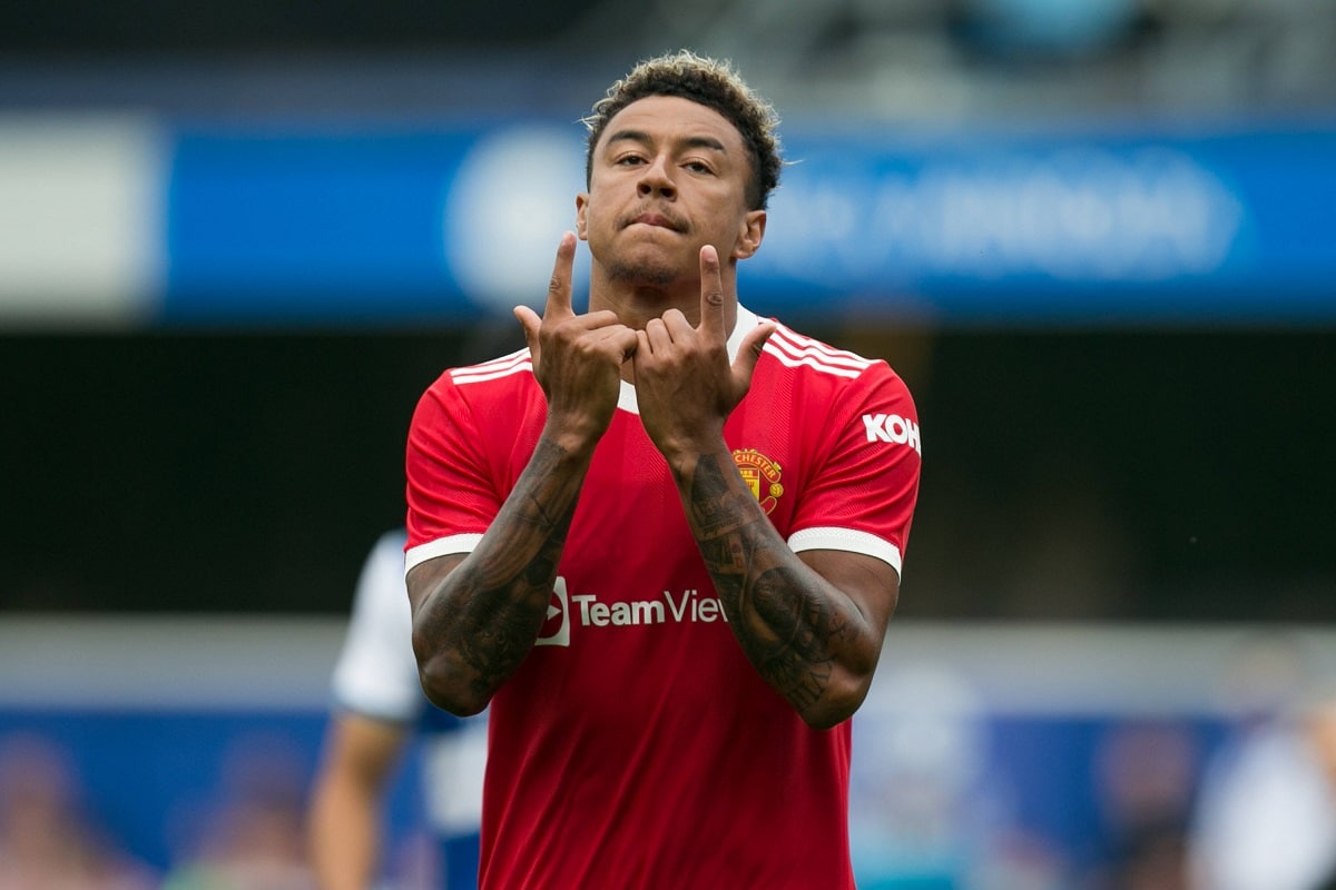 Lingard je stále bez angažmá. Legenda United si do něj rýpla - Sports ...